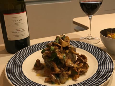 Beef fillet medallion with chanterelles from Haut-Valais